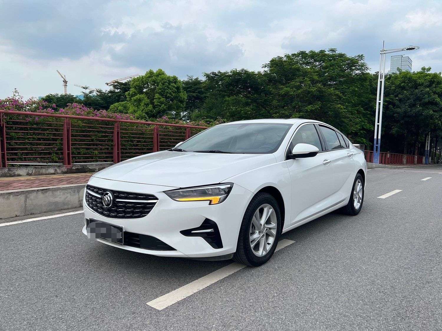 【武汉二手别克】 - 2021款 君威 552T 精英型 - 车300二手车